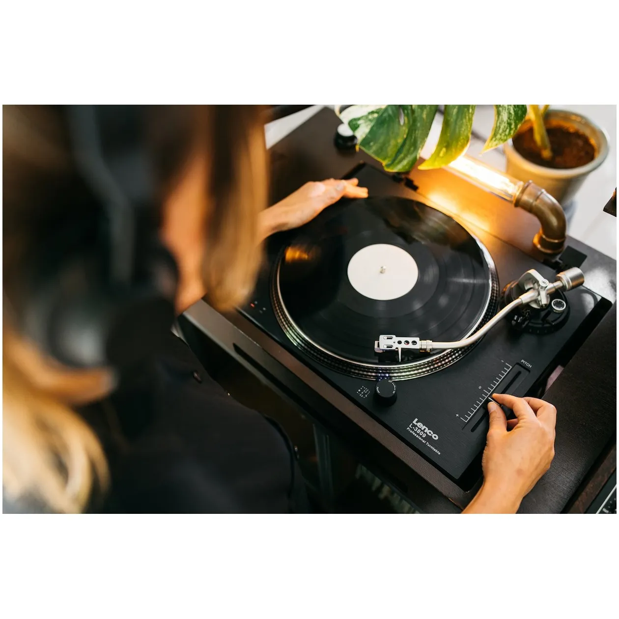 Lenco L-3809 Zwart Platenspeler kopen? | Expert.nl